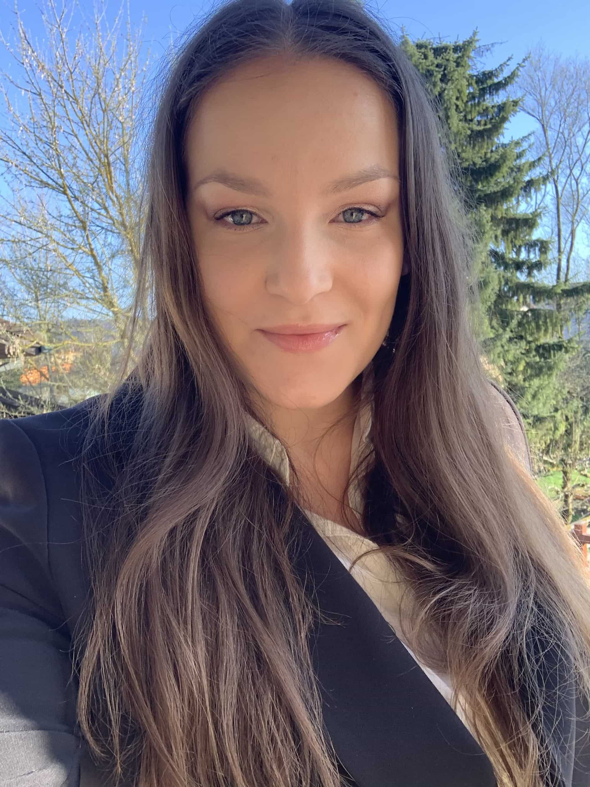 Holly Dolke | Bodybrand.co