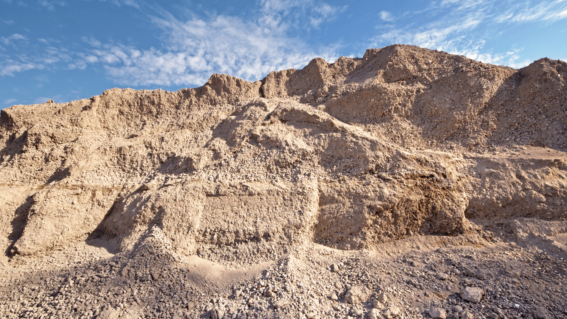 Construction Sand Guide | Twisted Nail Sand & Gravel