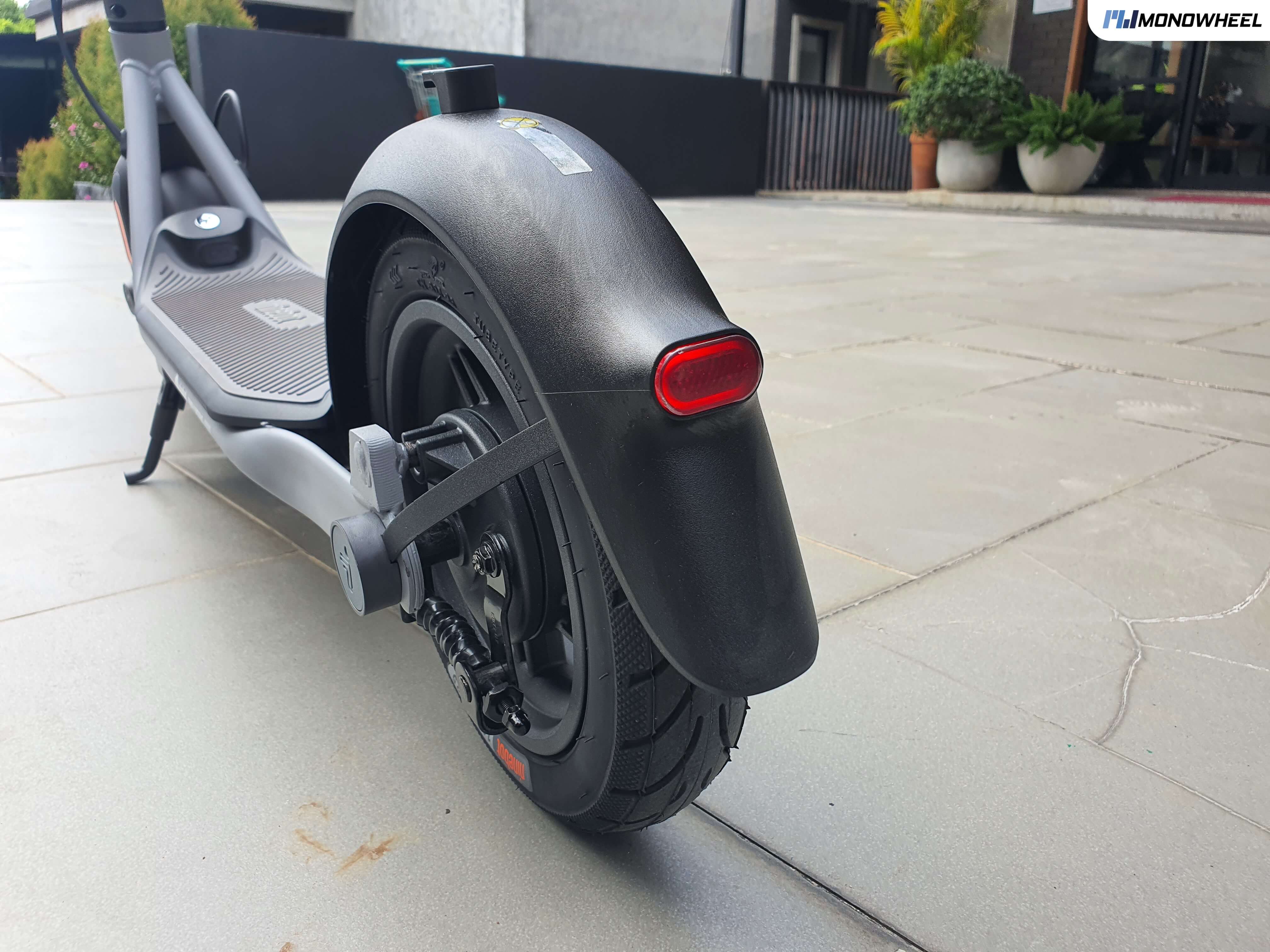 Ninebot KickScooter D18W จุดเริ่มต้นบนความคุ้มค่า กับสกู๊ตเตอร์ไฟฟ้าที่ ...