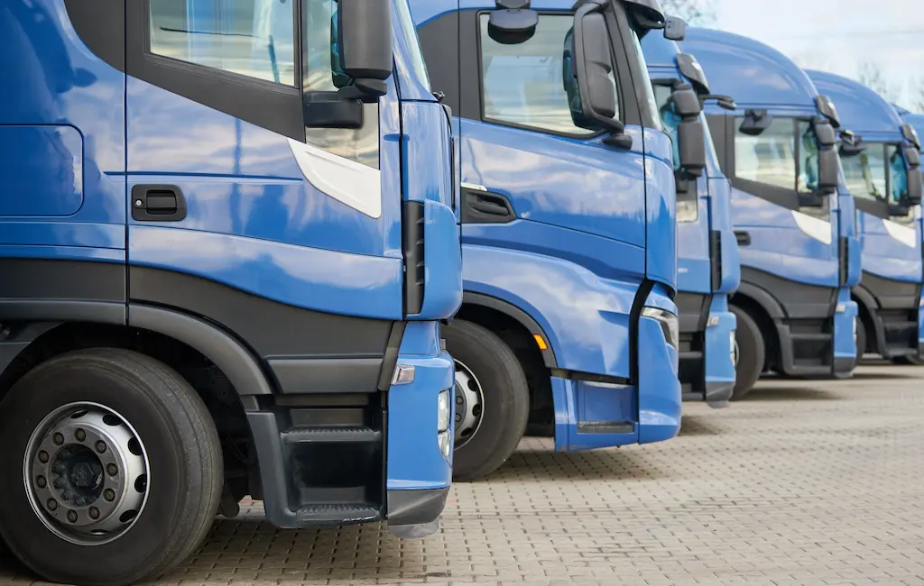 Straight Trucks Freight Service | Cowtown Express