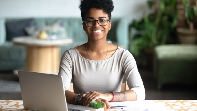 5 Reasons to Switch to Paperless Invoices - Invoicer.ai