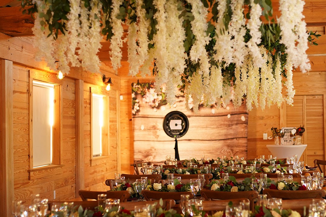 Floral installations on your business event: everything in its right place