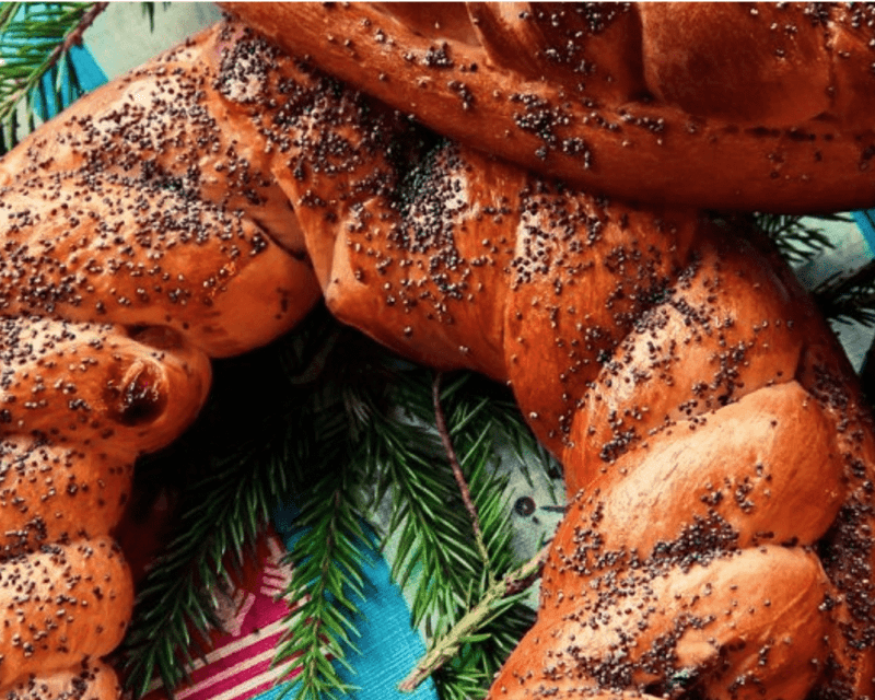 How to Make Ukrainian Kolach