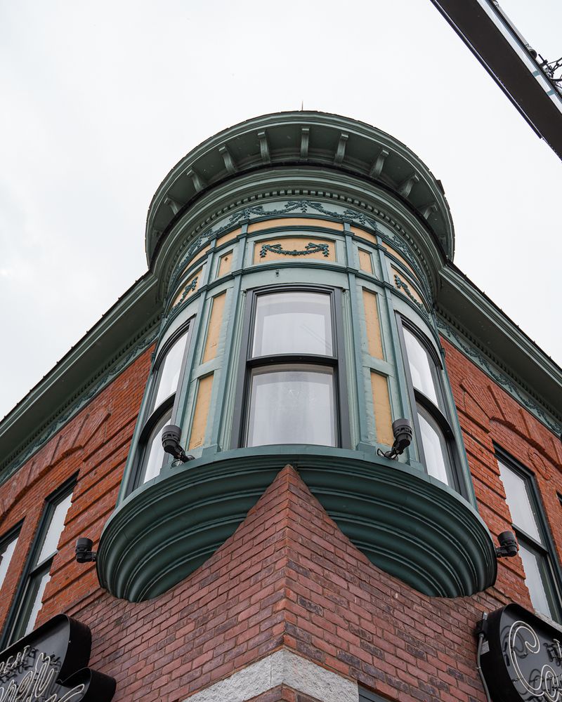 Explore Our Gallery | The Great Commoner