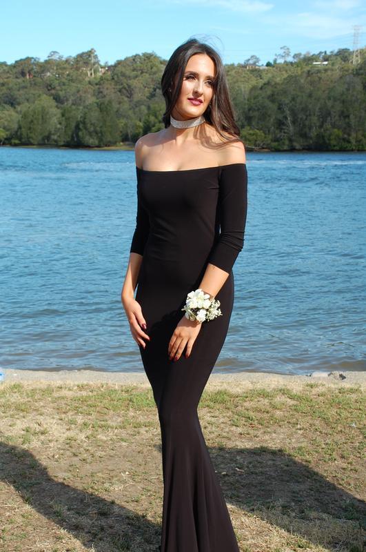 Hire a dress for your School Formal – Customer Story