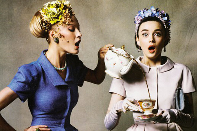 5 ways to style yourself pre-tea for high tea!