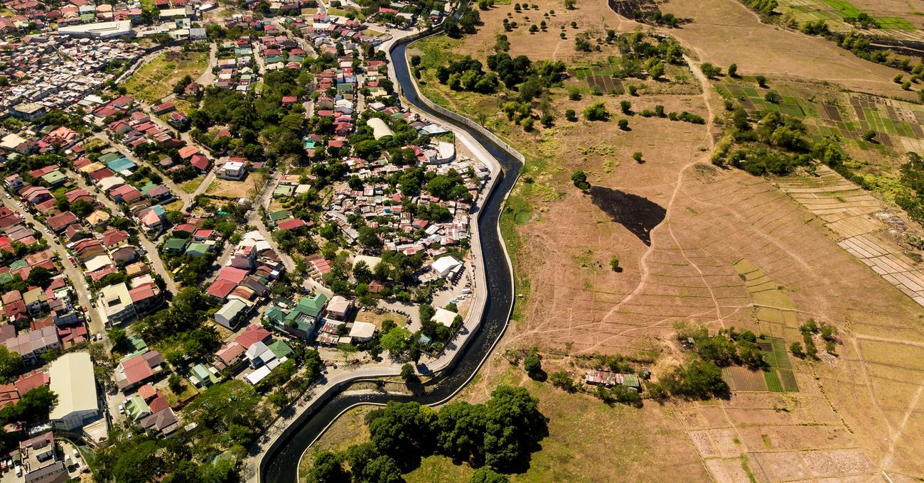 How To Purchase Undeveloped Land In A Residential Area