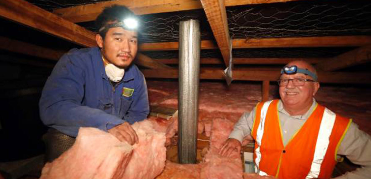 Insulation jobs help refugees brush up their English