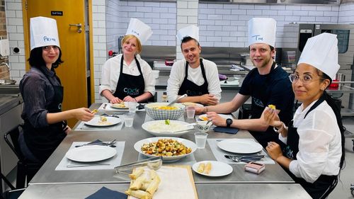 Teambuilding events with social impact I Cook for Good