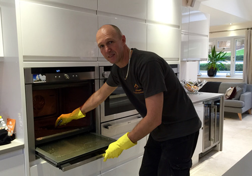 The Professional Oven Cleaner | Oven Cleaning Specialist