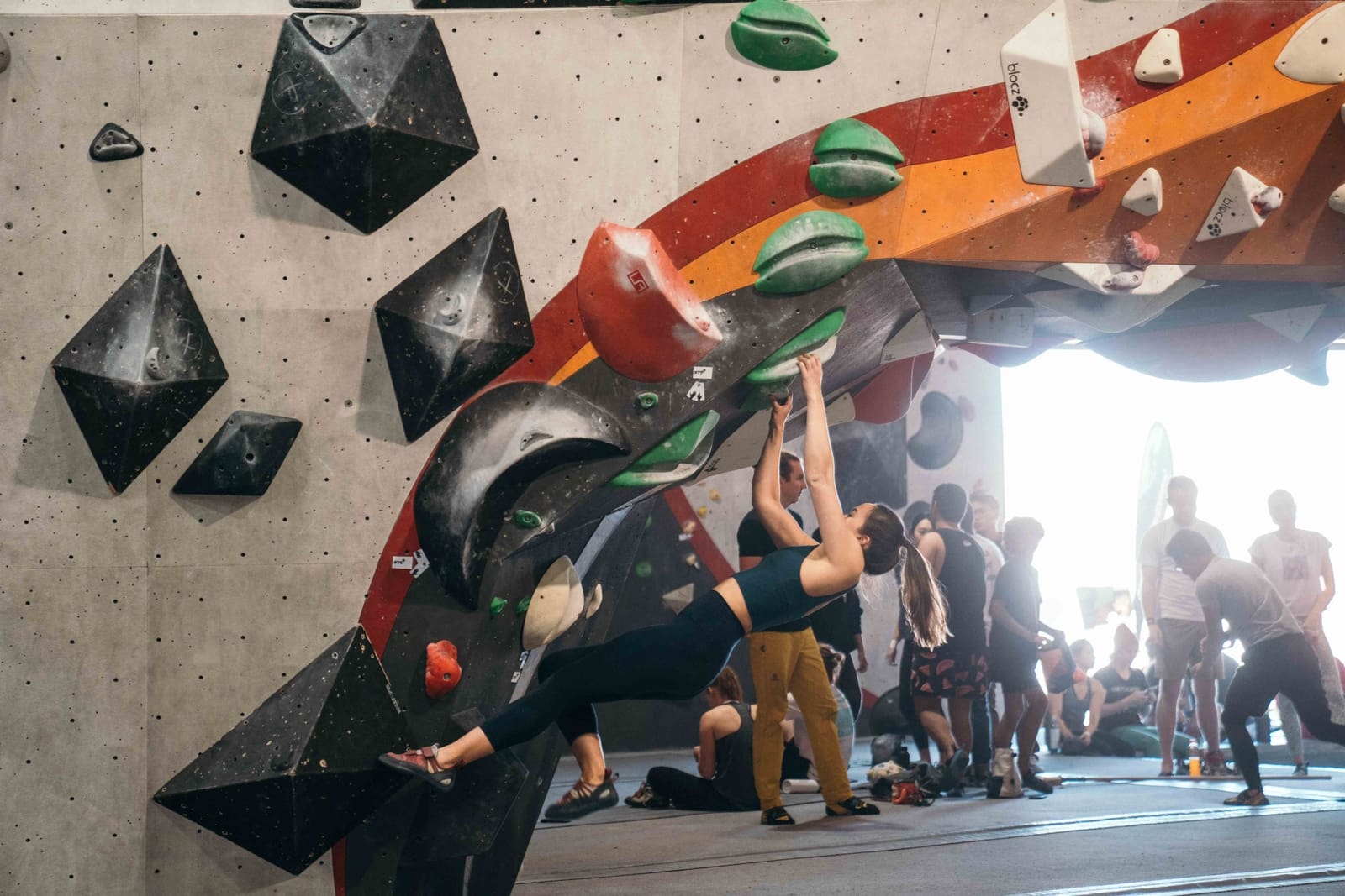 Beginner Rock Climbing Course | NOMAD Bouldering