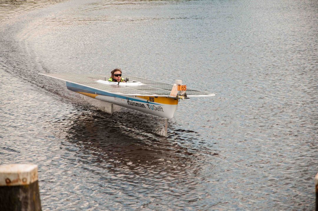 Flying Fish - Design of hydrofoils for the TU Delft Solar Boat