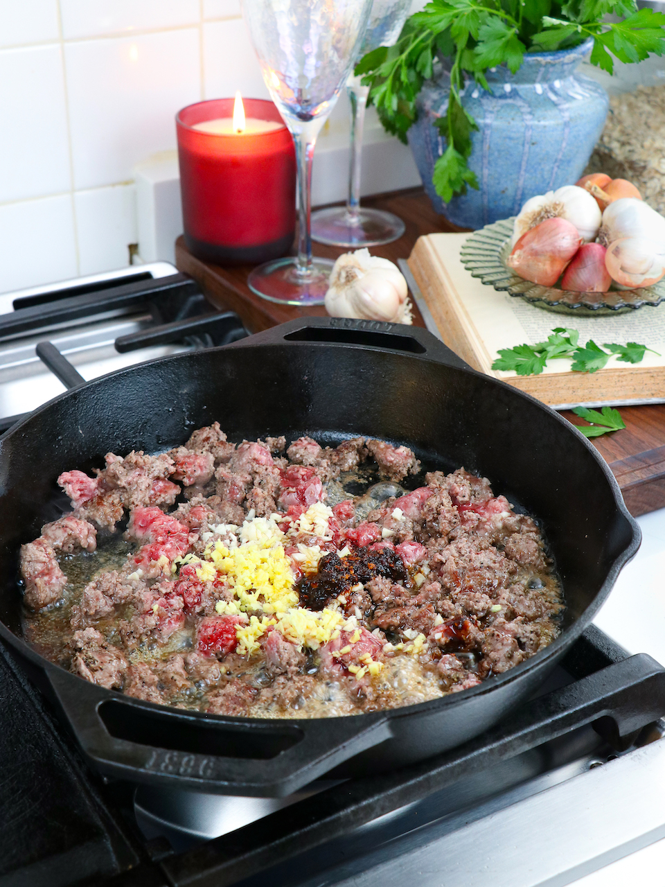 Ginger Cranberry & Walnut Crispy Beef Rolls - BRIGHT MOMENT CO.