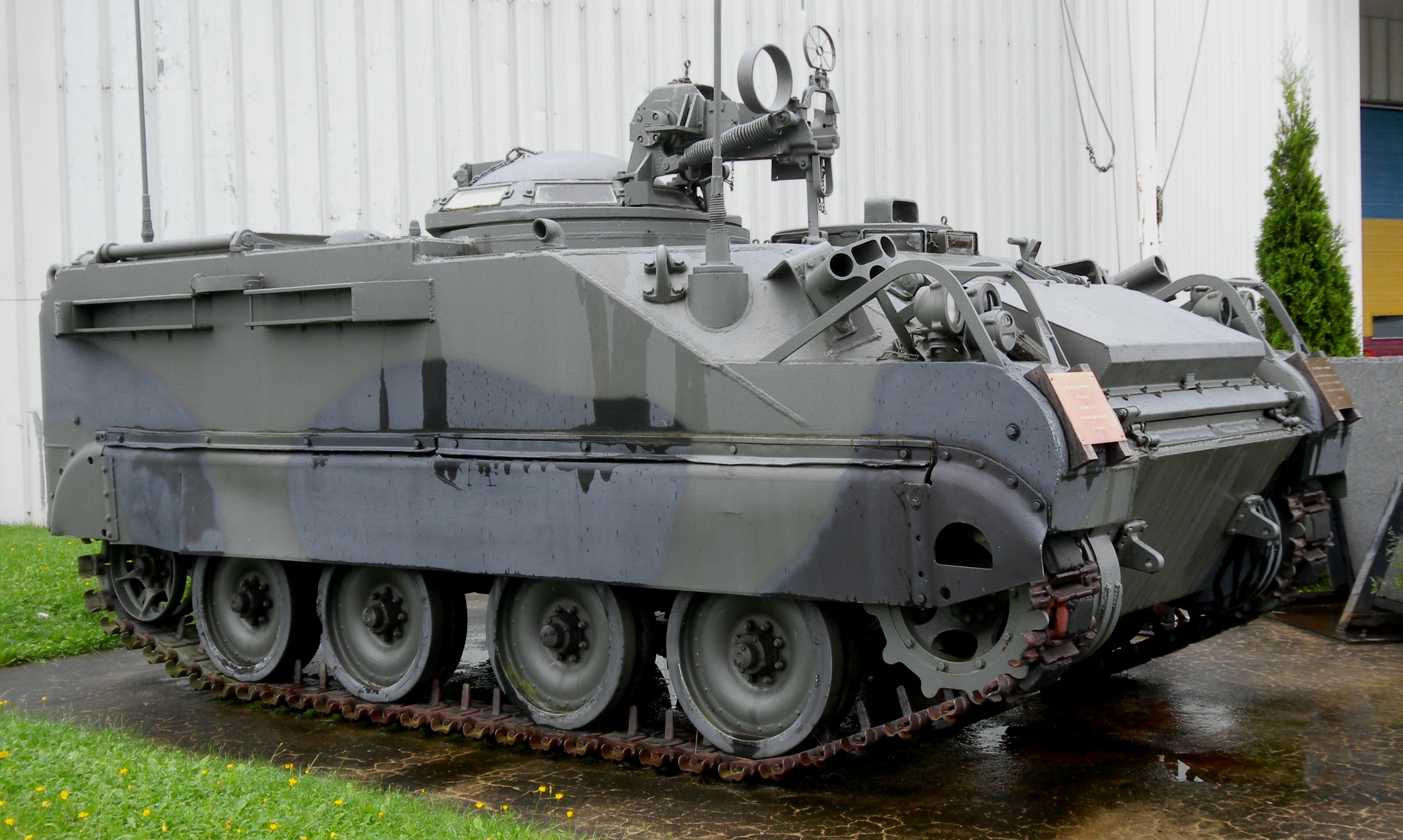 Armour in Canada (6) Québec, 2 CDSB Valcartier - Chars et véhicules ...