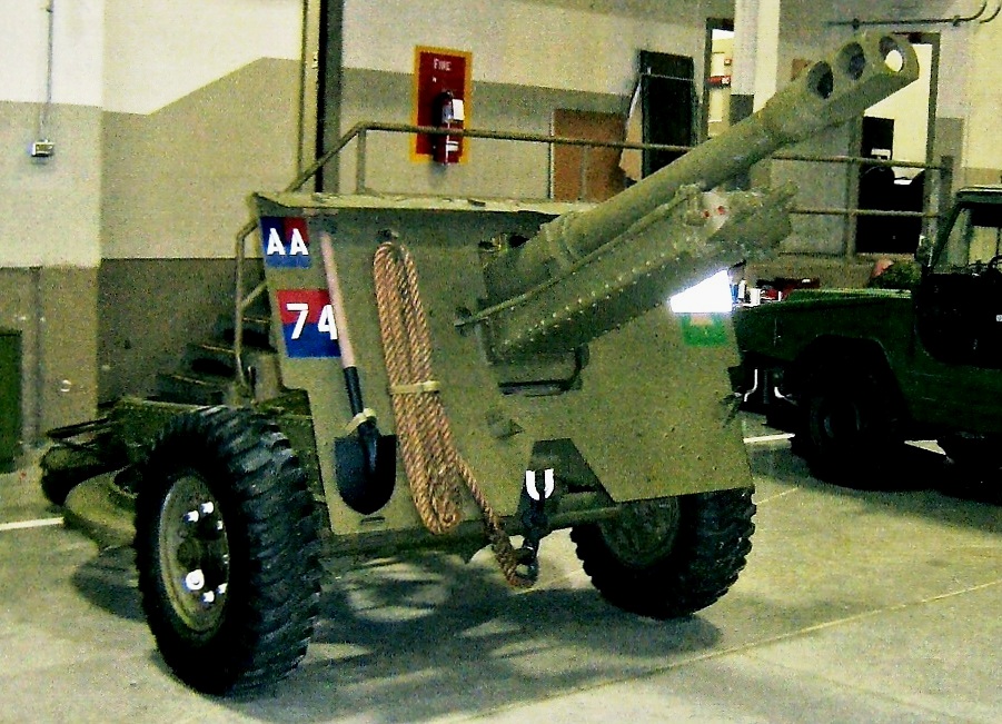 Artillery in Canada (1) British Columbia: Vancouver, HMCS Discovery ...