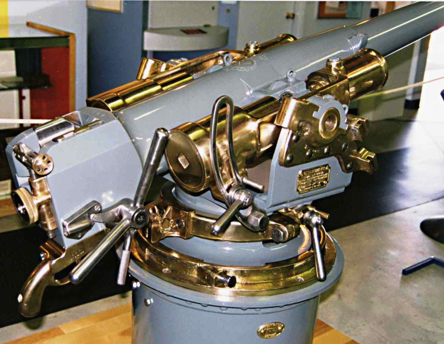 Artillery in Canada (2) Alberta: Calgary, Naval Museum of Alberta, HMCS ...