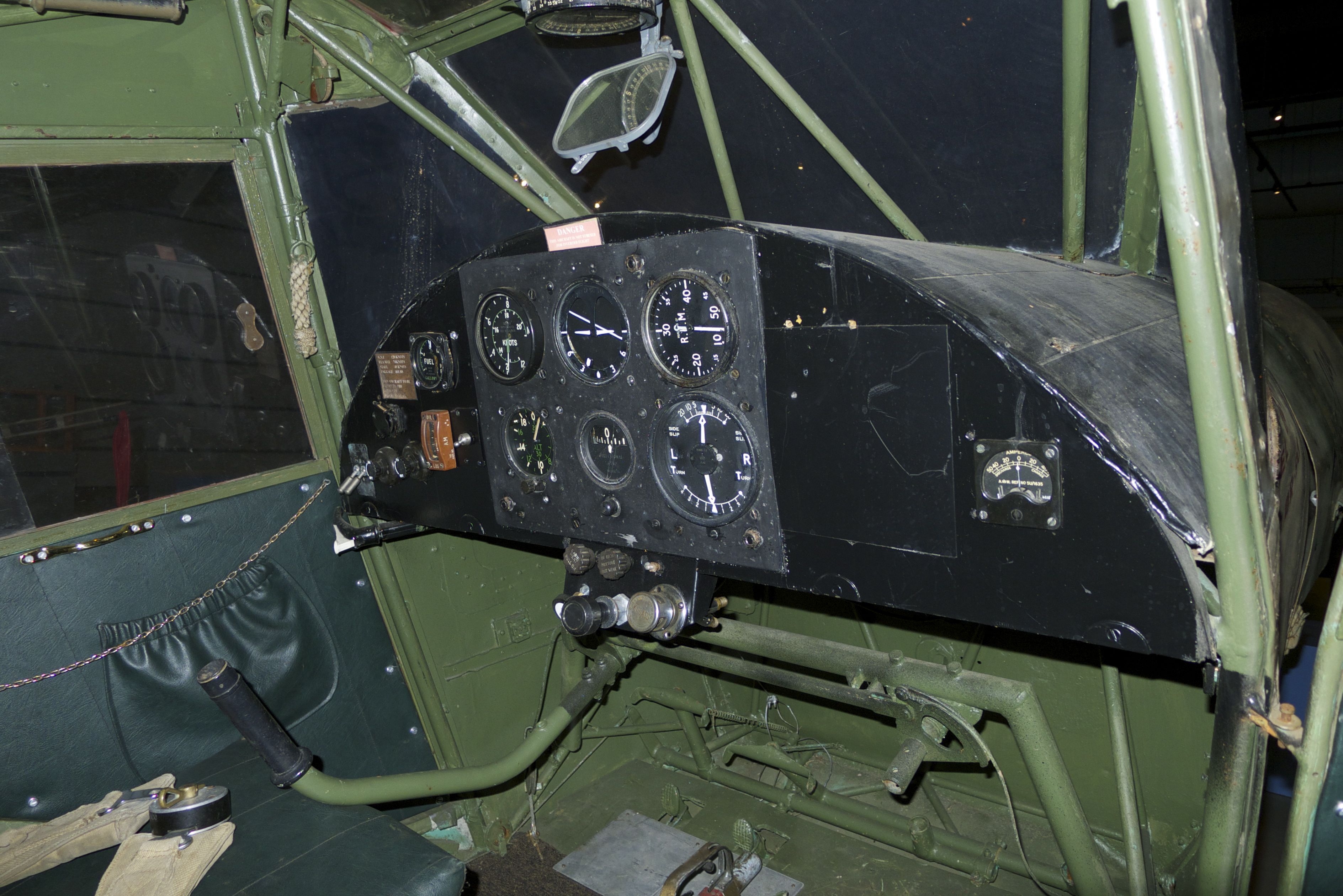 Canadian Warplanes (4) Manitoba