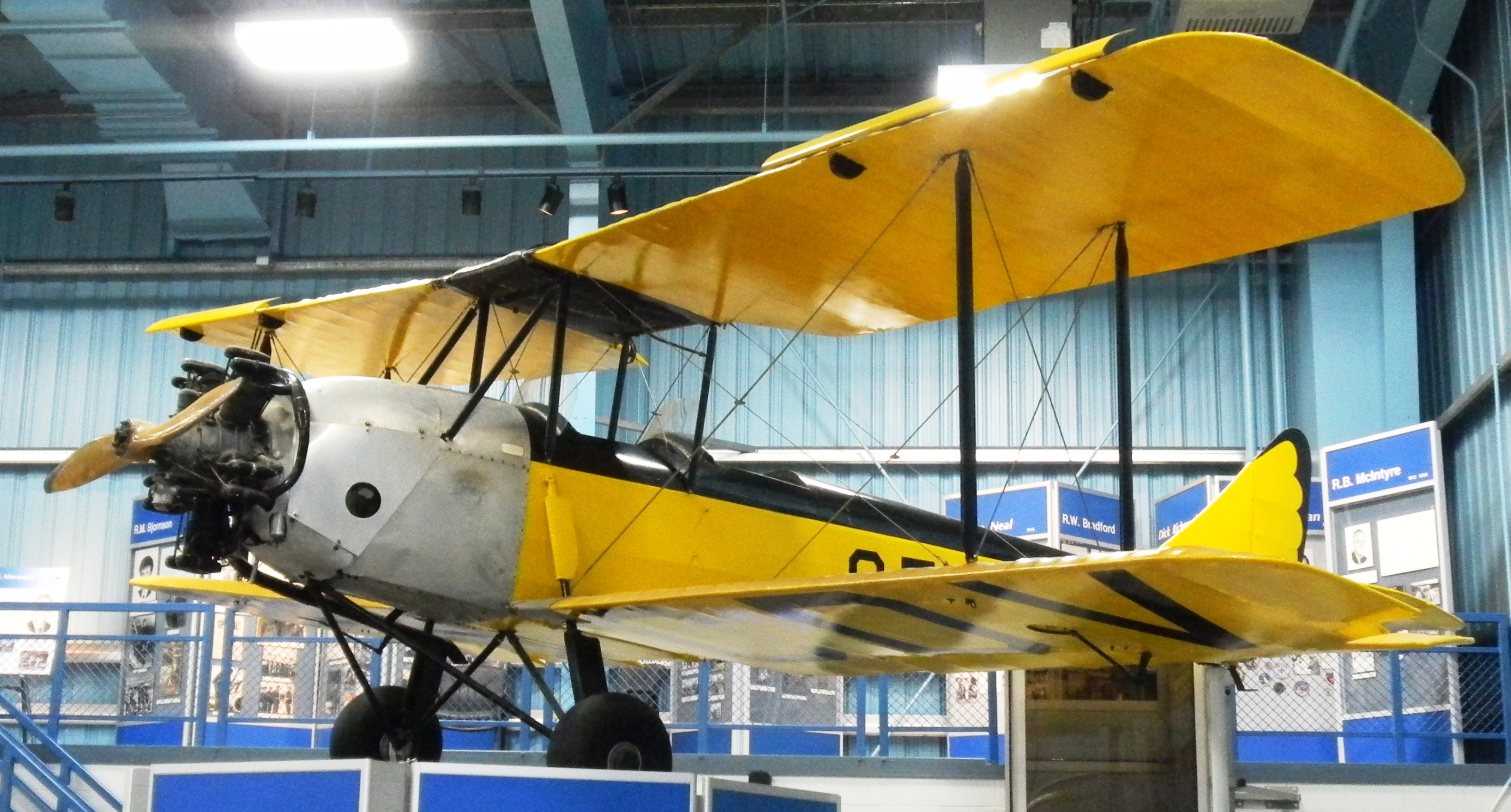 Canadian Warplanes 2: Avro 616 Avian