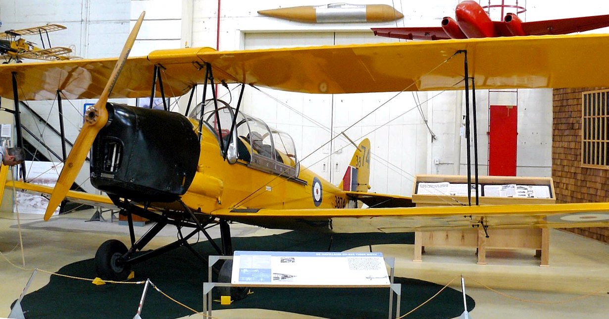 Canadian Warplanes (5) Ontario, Edenvale, Canadian Air and Space ...