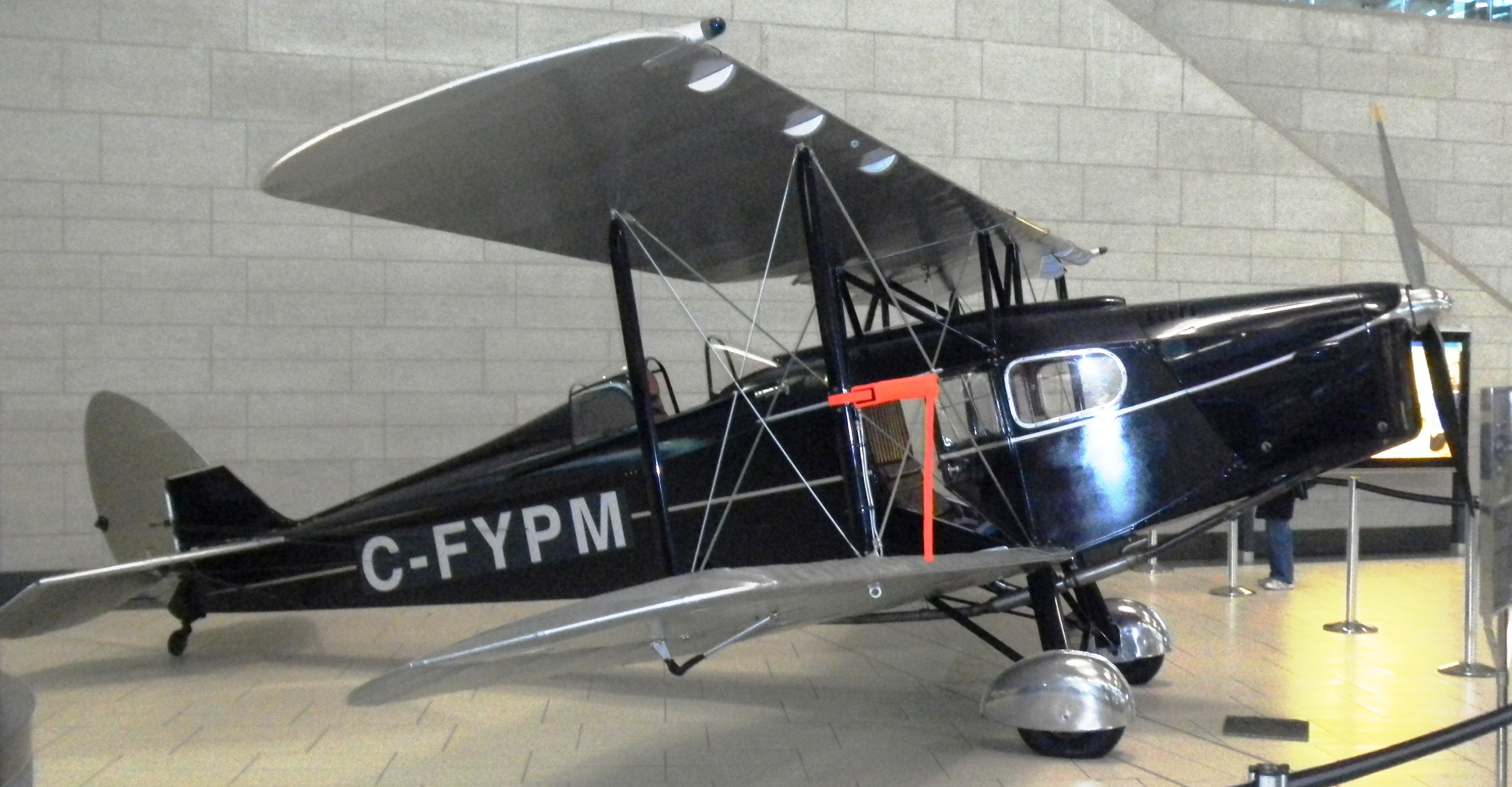 Canadian Warplanes 2: de Havilland DH.83C Fox Moth