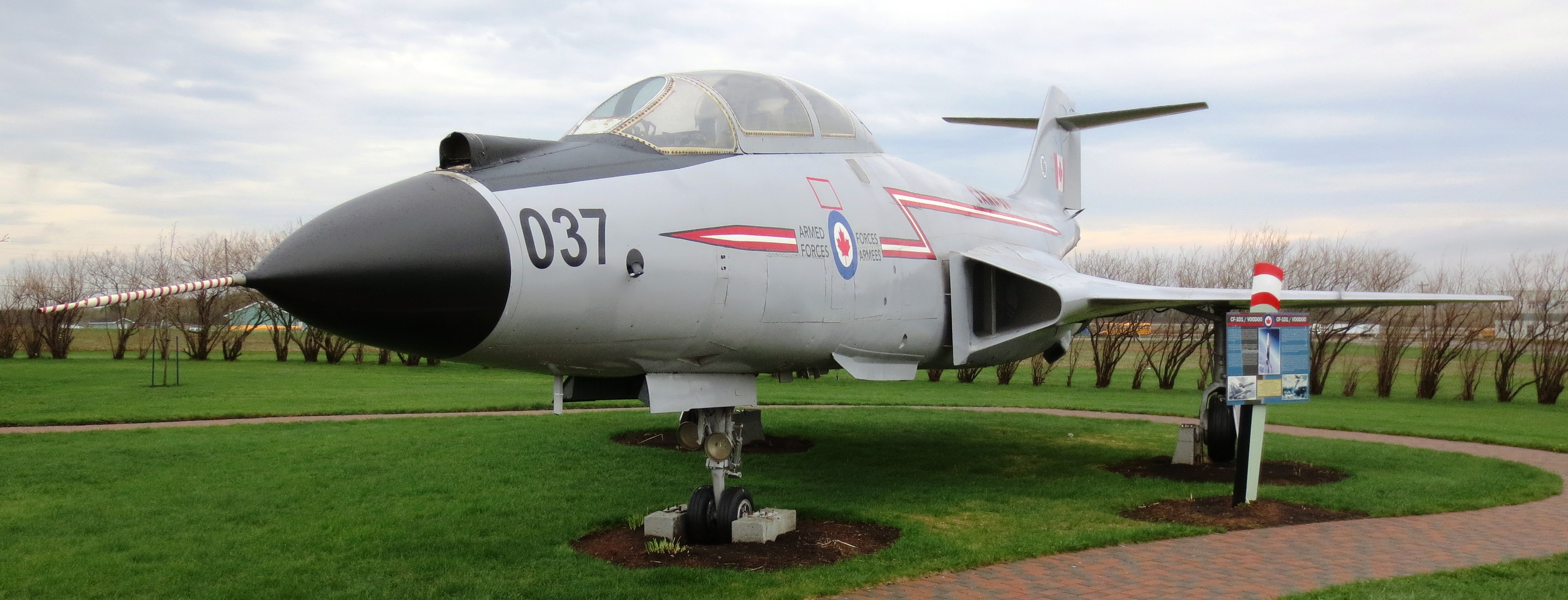 Canadian Warplanes (8) Prince Edward Island, Summerside, Heritage ...