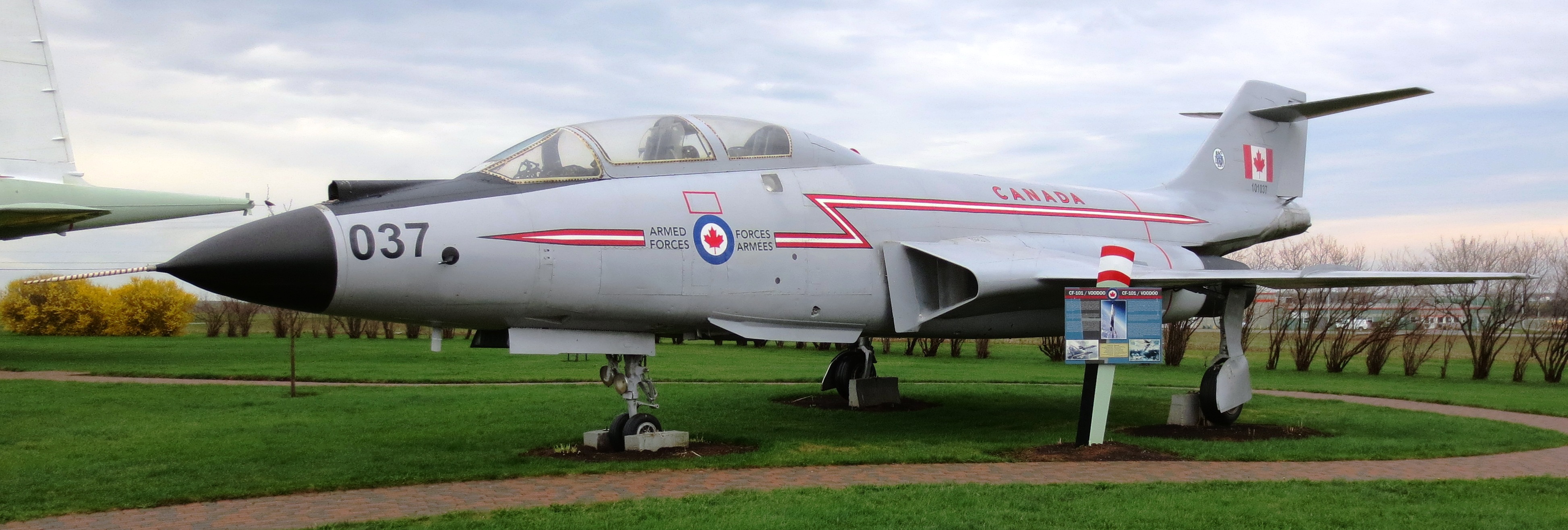 Canadian Warplanes (8) Prince Edward Island, Summerside, Heritage ...