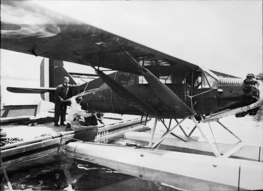 Canadian Warplanes 2: Canadian Vickers (Bellanca CH-300) Pacemaker 30 ...