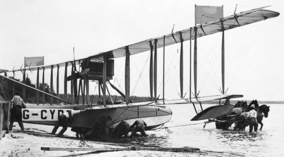 Canadian Warplanes 2: Curtiss HS-2L biplane