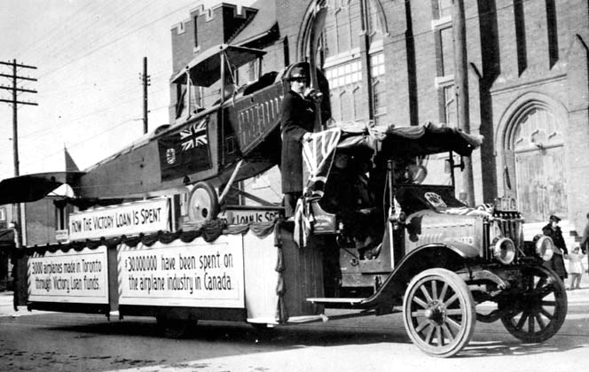 Canadian Warplanes 2: Curtiss JN-4 Canuck