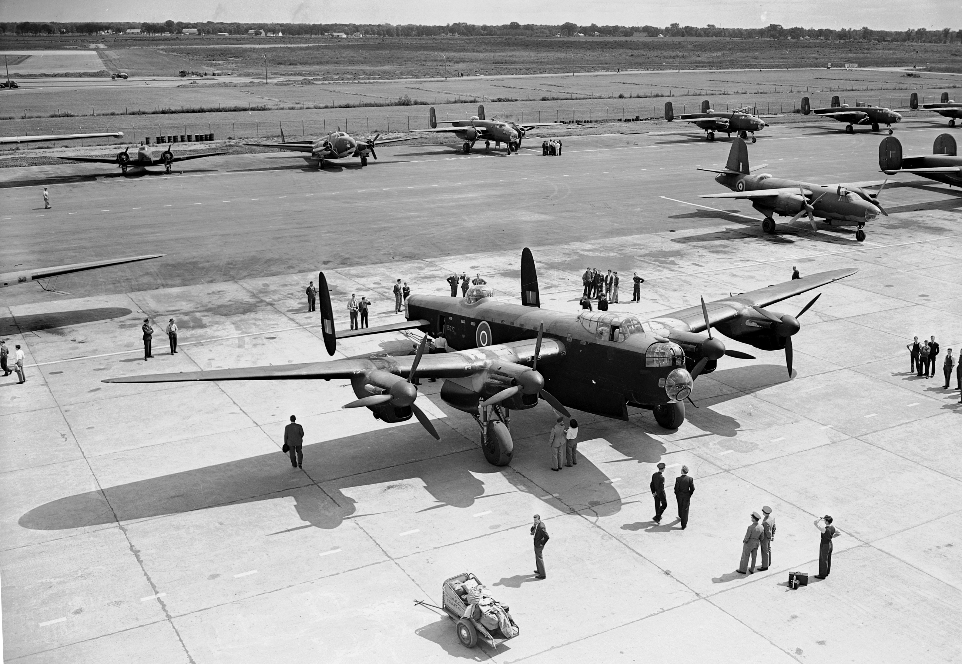Canadian Warplanes 3: Avro Lancaster, RCAF, 1942-1945