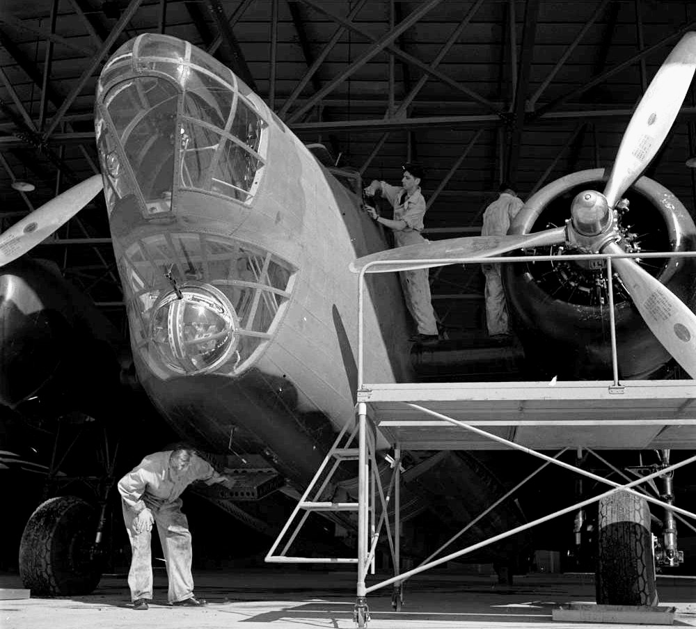 Canadian Warplanes 3: Douglas Digby