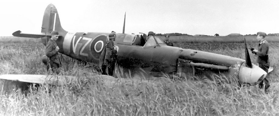 Canadian Warplanes 3: Supermarine Spitfire