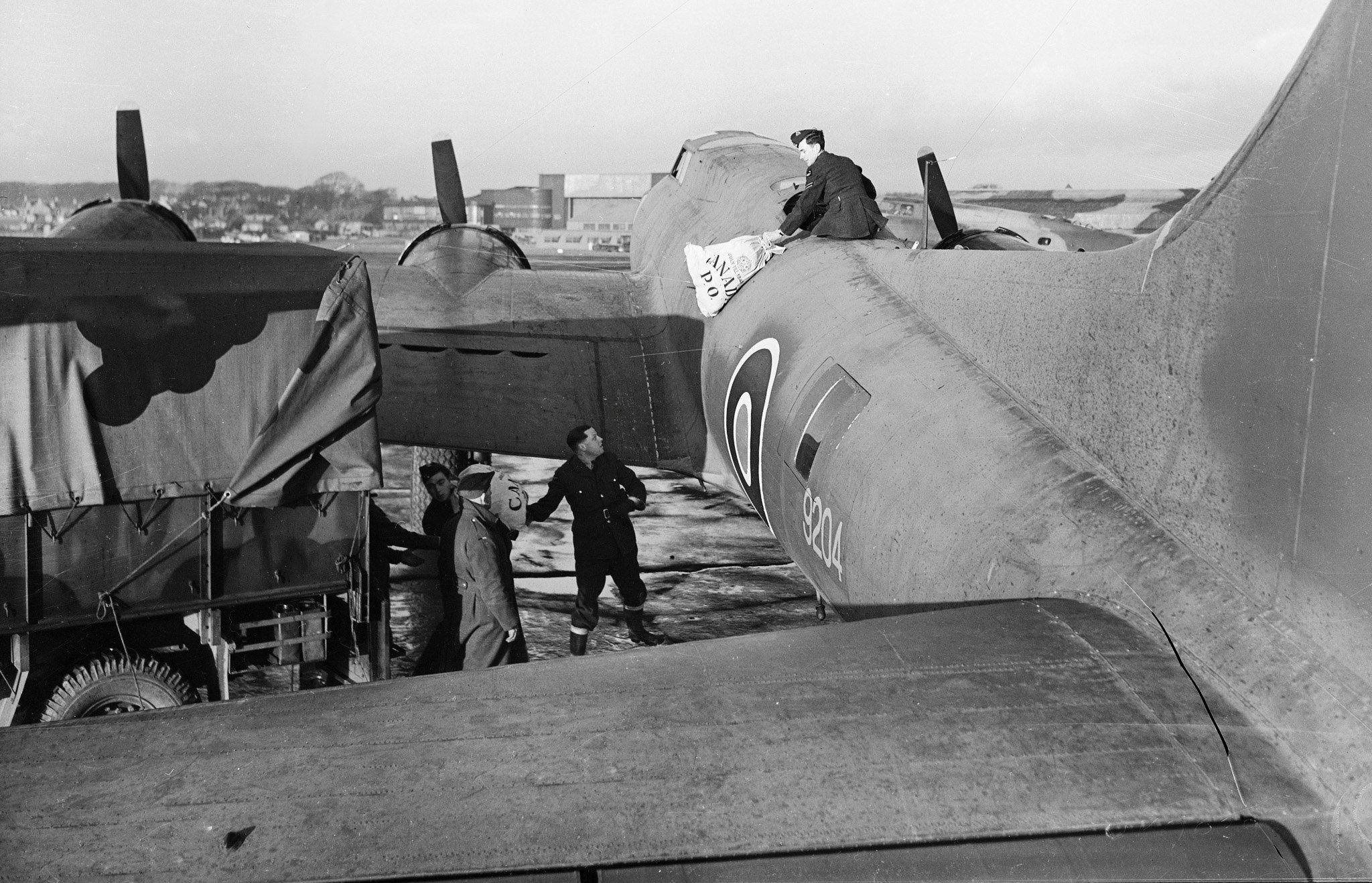 Canadian Warplanes 4: Boeing B-17 Flying Fortress