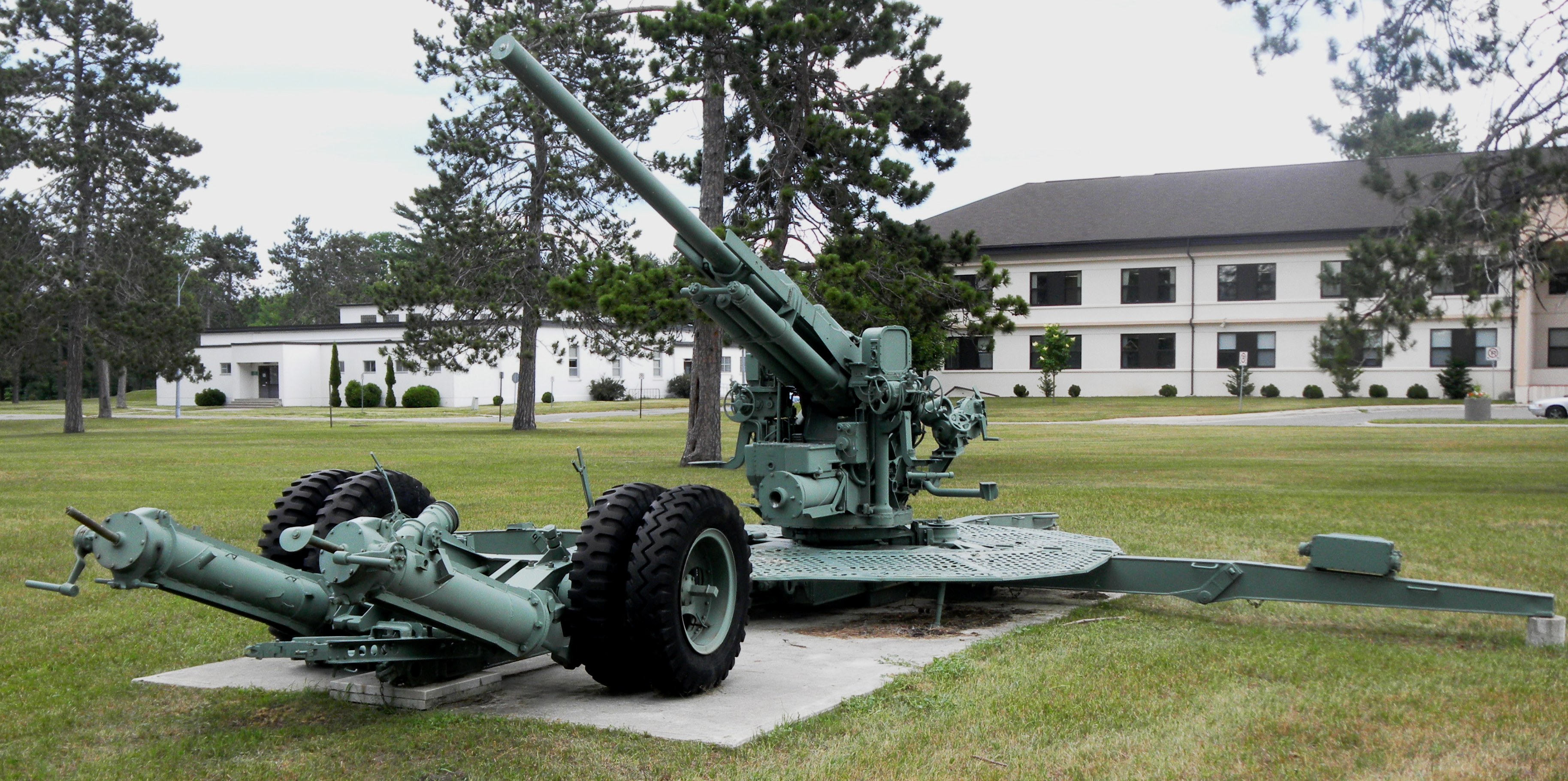 Artillery in Canada (5) Ontario: CFB Borden Military Museum