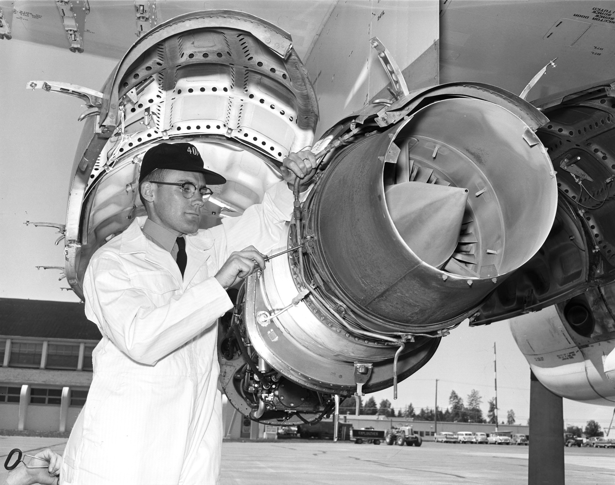 Canadian Warplanes 5: Lockheed CP-122 Neptune