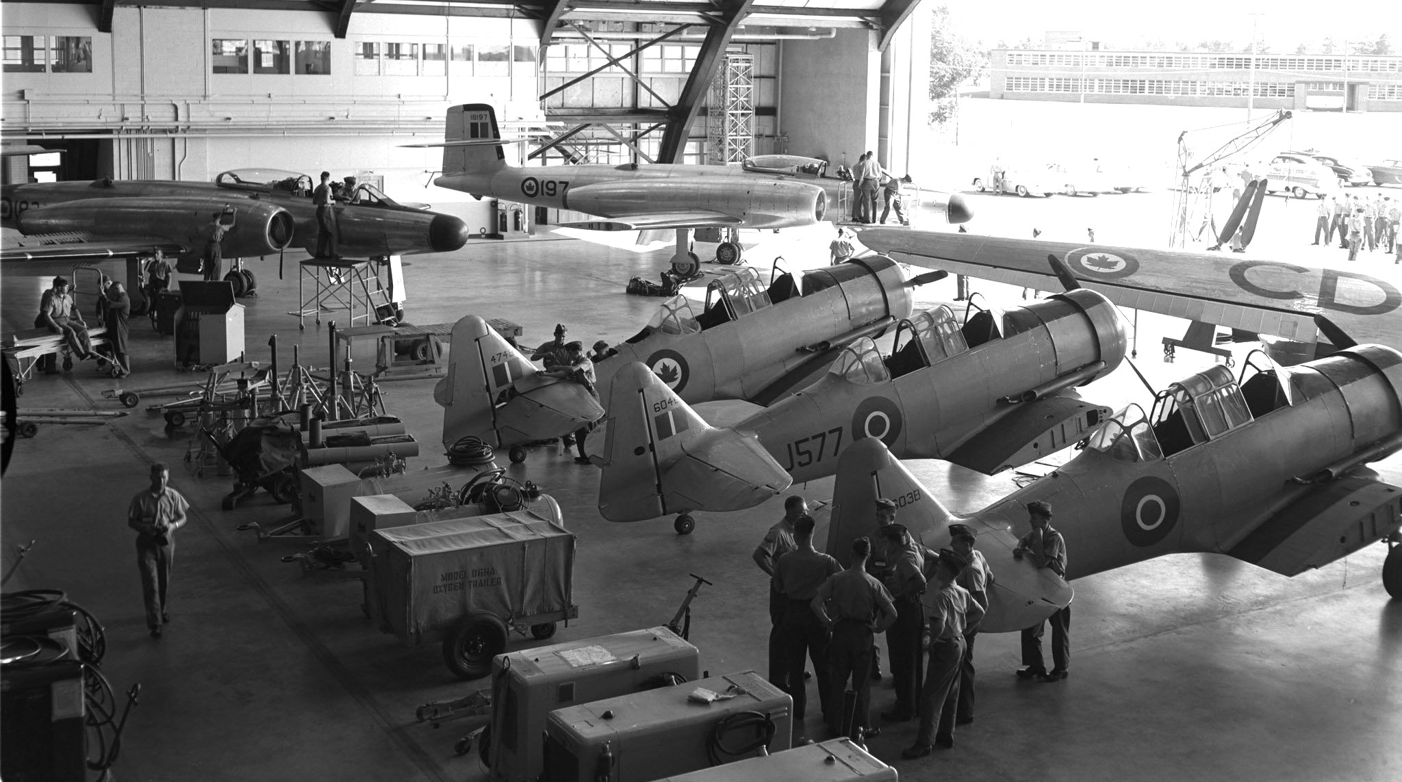 Canadian Warplanes (5) Ontario, CFB Borden, Base Borden Military Museum