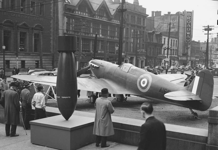 Canadian Warplanes 3: Supermarine Spitfire