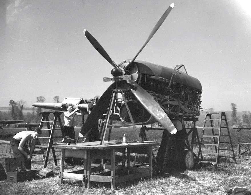 Canadian Warplanes 3: Hawker Typhoon