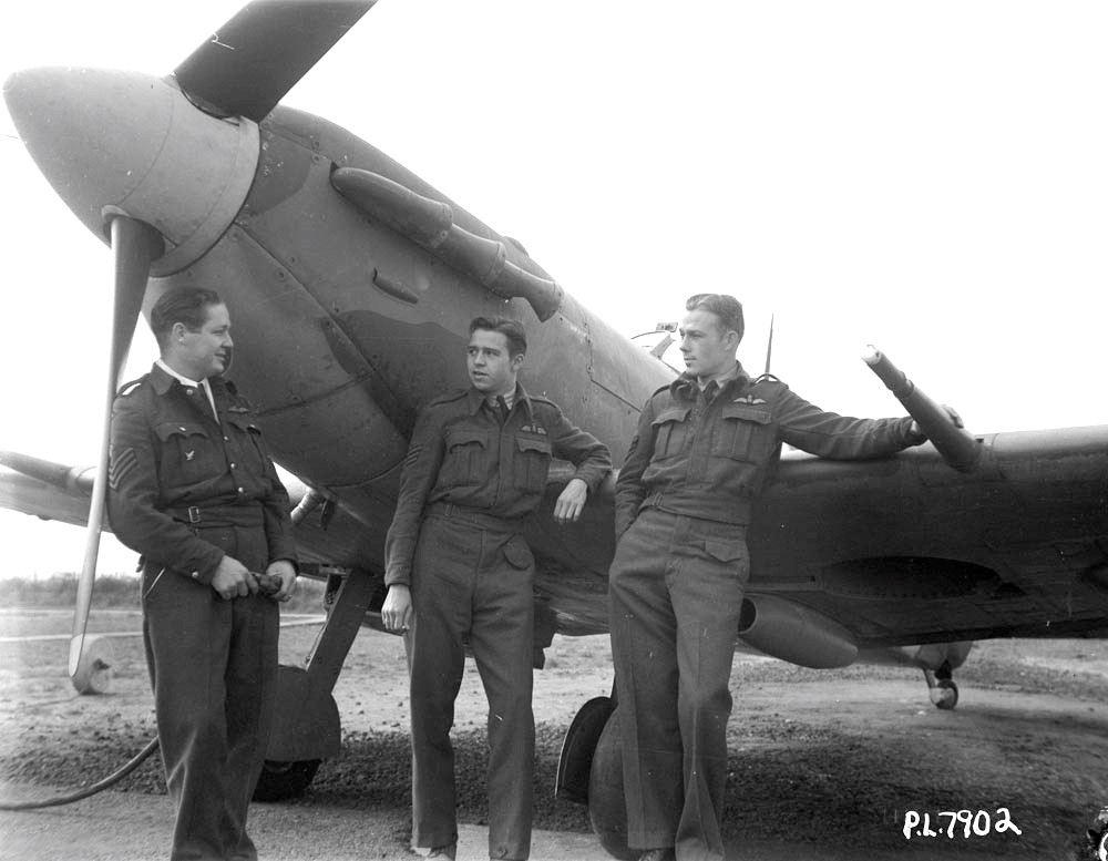 Canadian Warplanes 3: Supermarine Spitfire