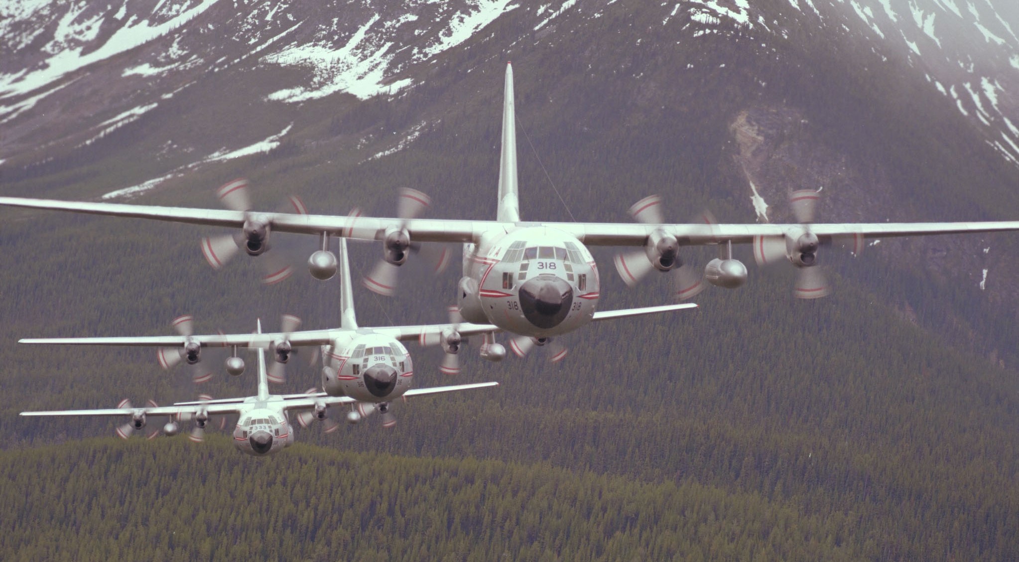 Canadian Warplanes 5: Lockheed CC-130 Hercules