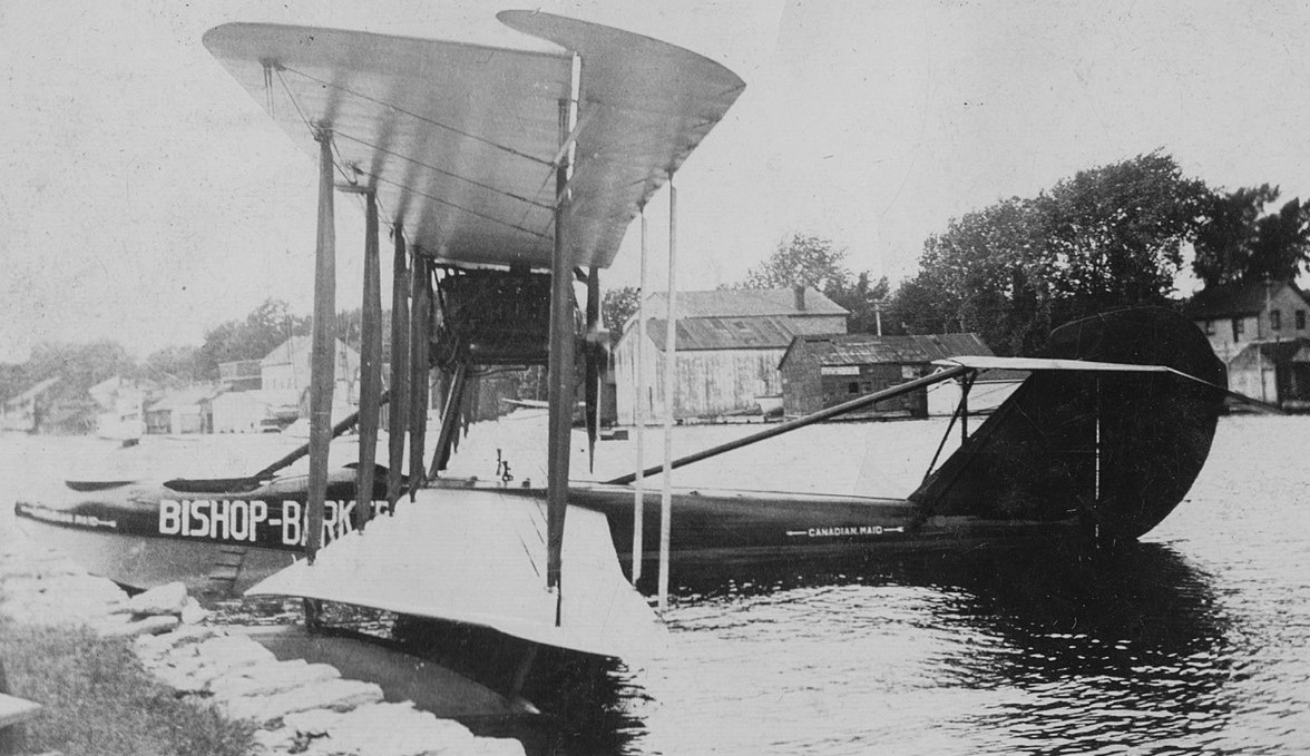 Canadian Warplanes 2: Curtiss HS-2L biplane