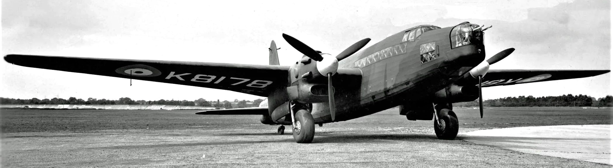 Canadian Warplanes 4: Vickers Warwick