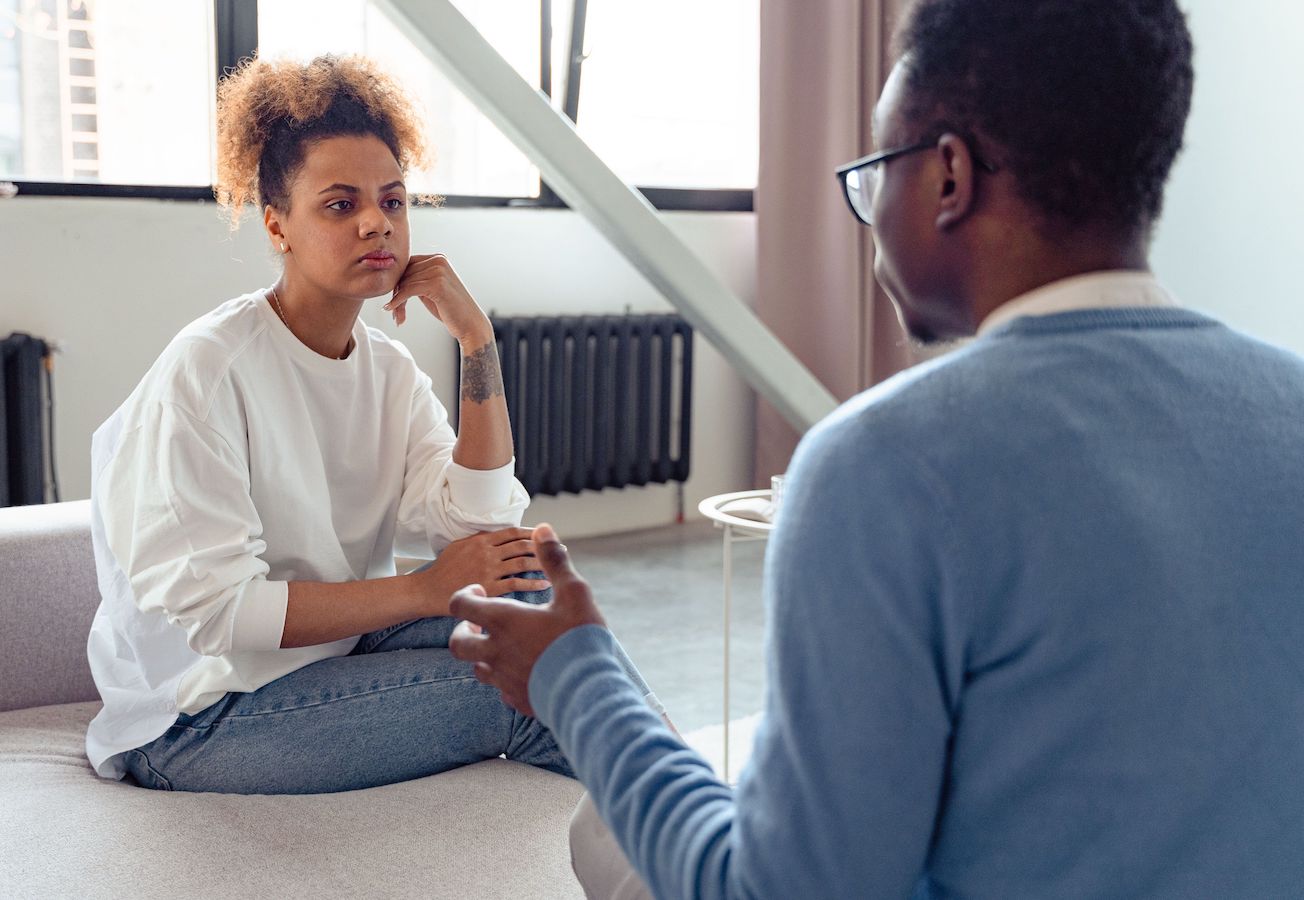 Are Awkward Silences Normal in Therapy?