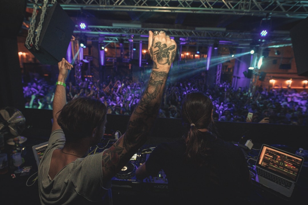 KM25 | Kilomètre25 : lieu de vie des cultures périphériques