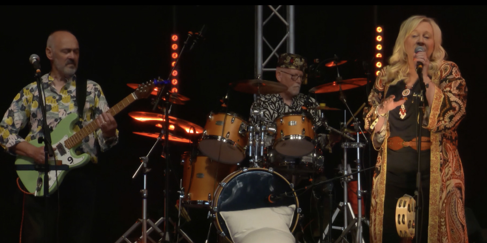 Julie July Band | British Folk Rock Band