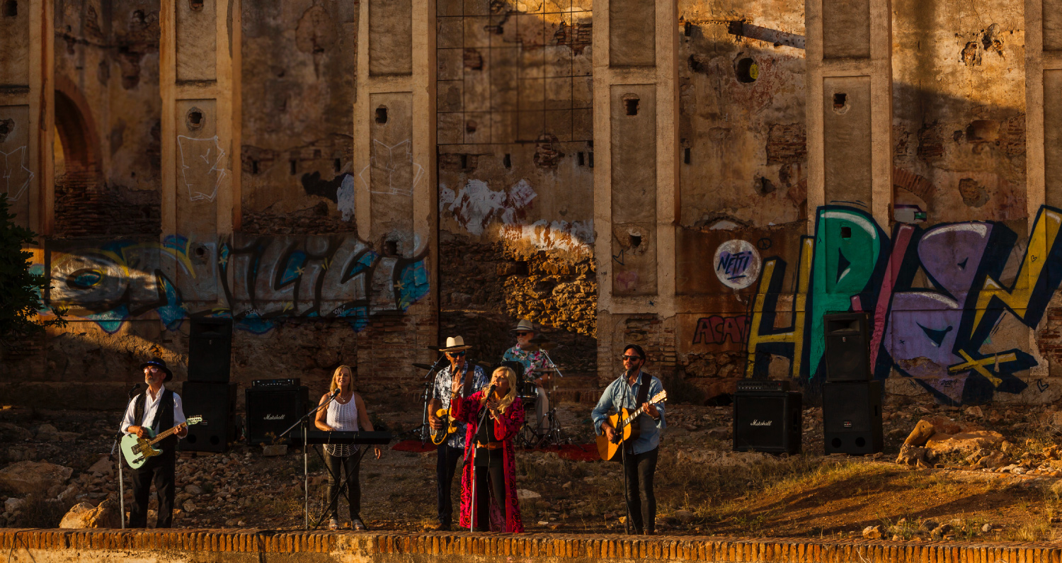 Julie July Band | British Folk Rock Band