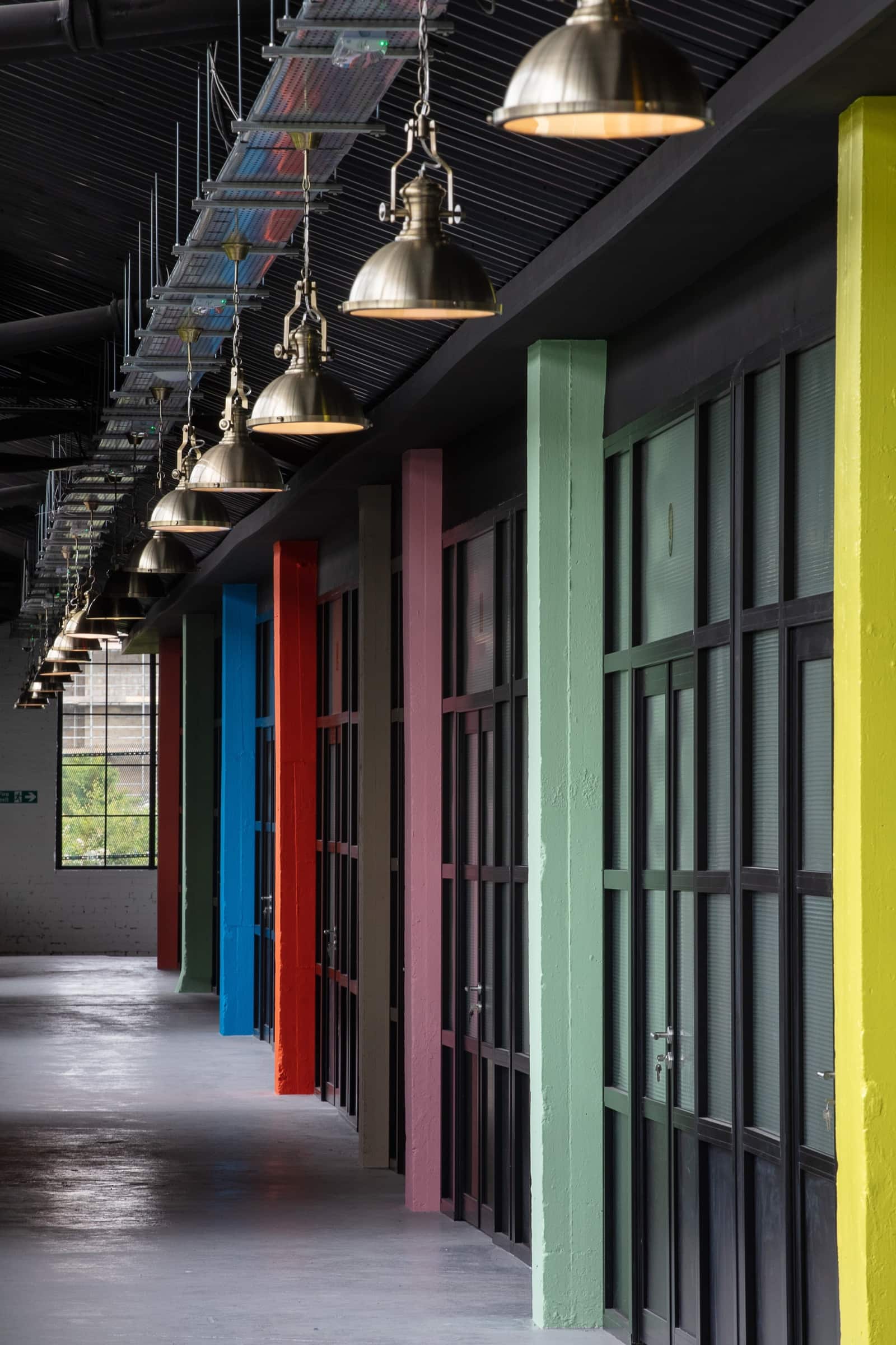 A warehouse, office and workshop all in one | Wow Workspaces