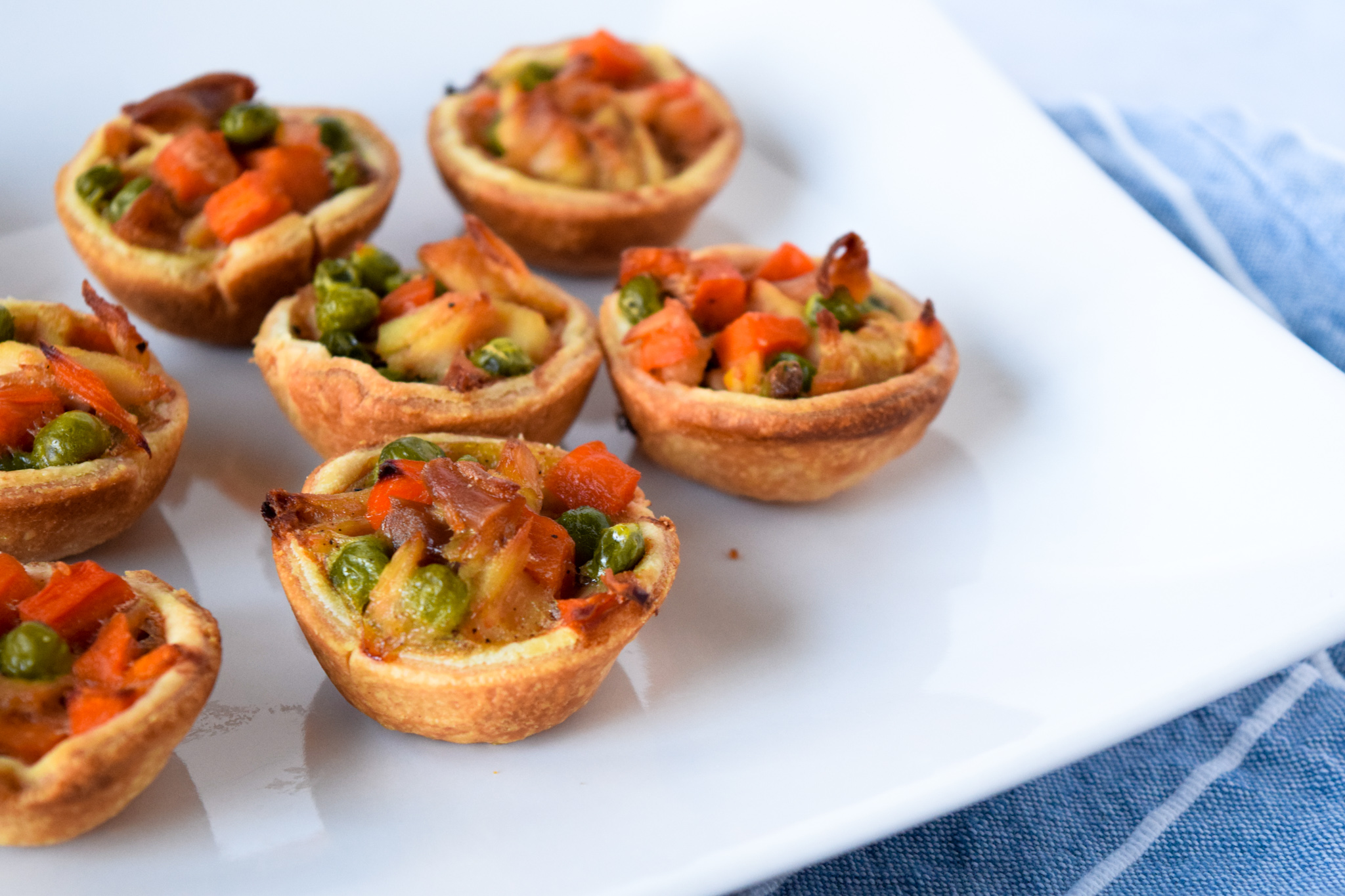 Mini Chicken Pot Pie Bites