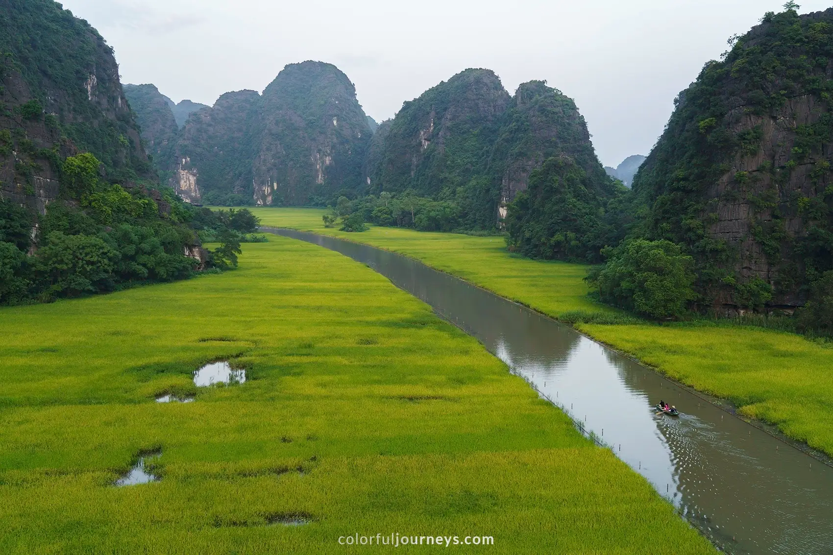 Tam Coc Boat Tour: Best Viewpoint, Prices, & Tips