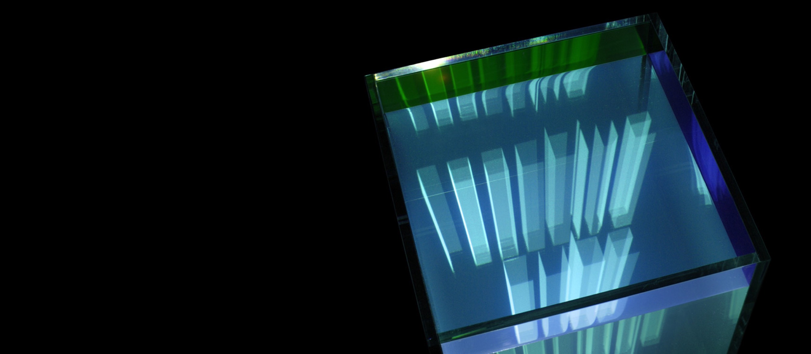 The Reactive Cube | An immersive artwork by Graham Plumb